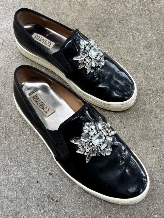 Badgley Mischka | Shoes | Badgley Mishka Womens Slipon Dressy Sneakers ...
